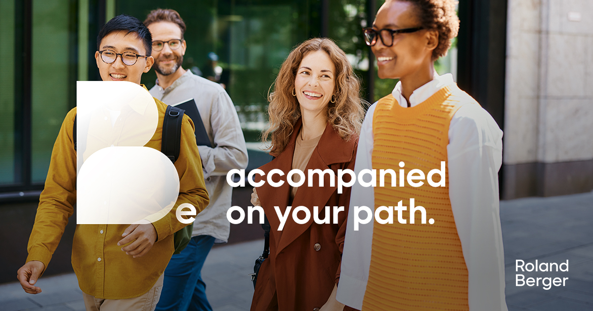 Training | Roland Berger