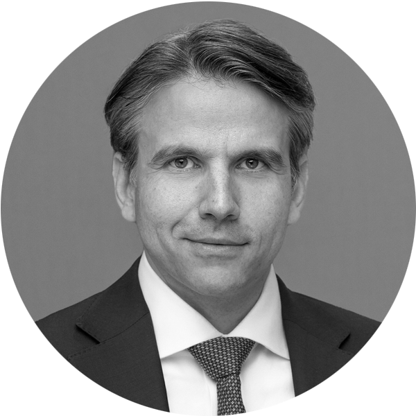 Chris Petrov | Roland Berger