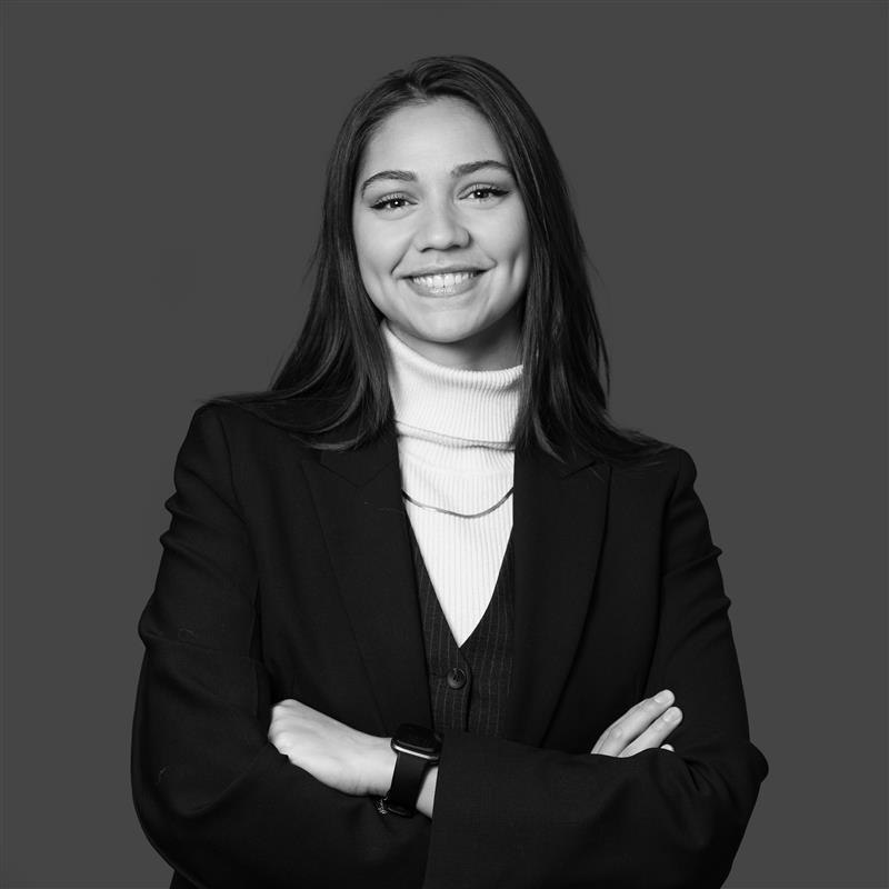 Isabel Muradin | Roland Berger