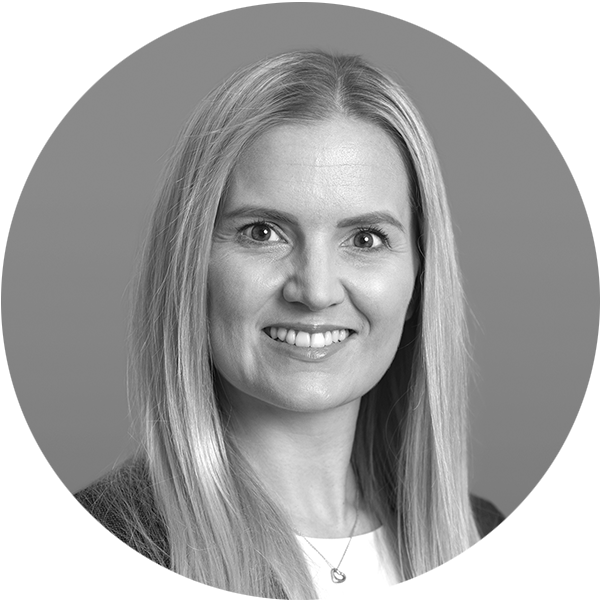 Marie-Charlotte Niedermeier | Roland Berger